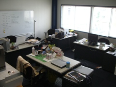 Zero International [ 店舗紹介 ]